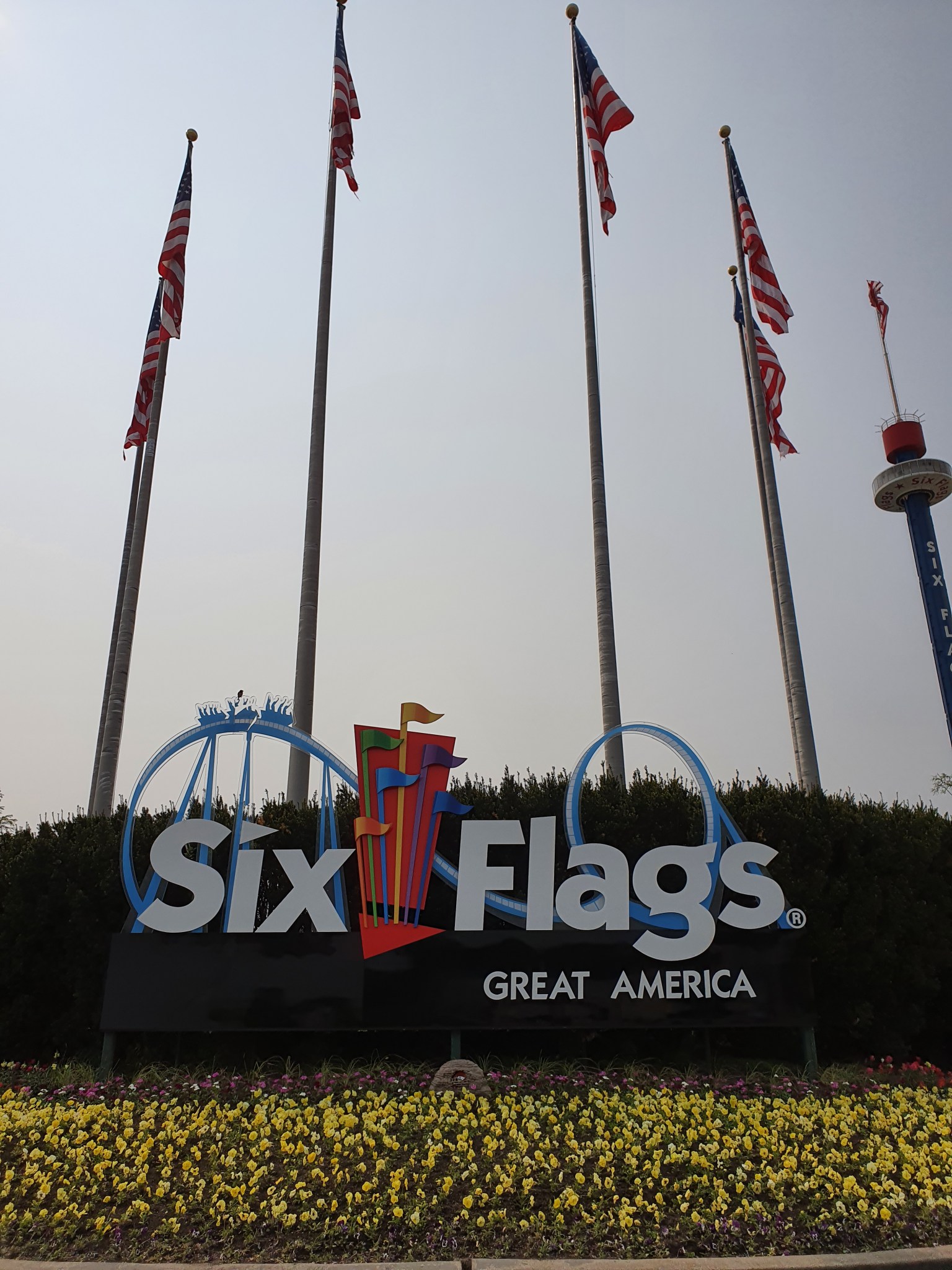 Chicago: Six Flags Great America – Roller Coaster Ramble